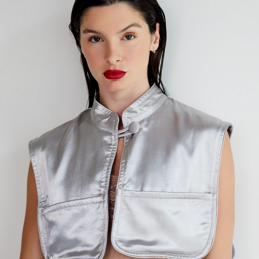 Monii | The Essential Hair Drying & Makeup Cape